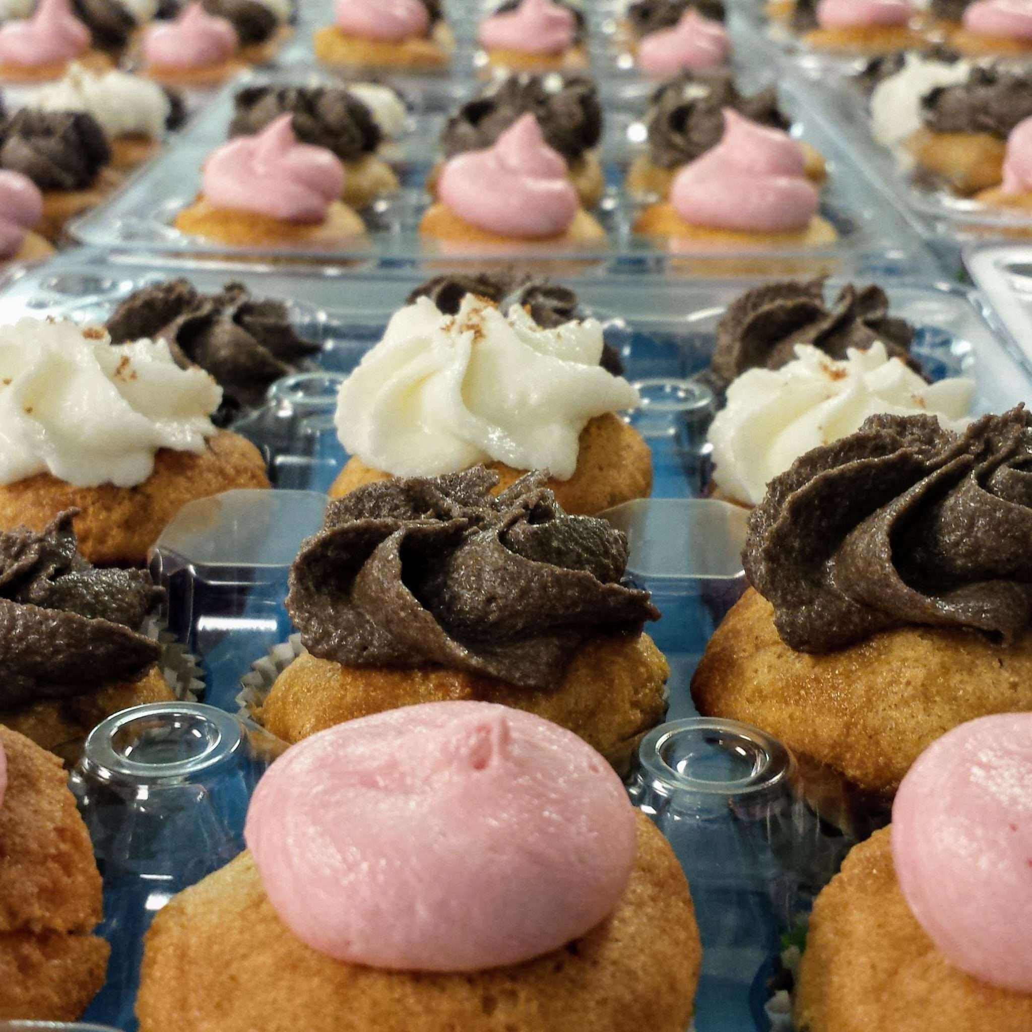 Poppable Minis – Mo'Pweeze Bakery